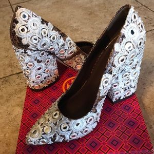 Tory Burch | Shoes | Tory Burch Faded Coffee Ivory Francesca Pumps 85 ...